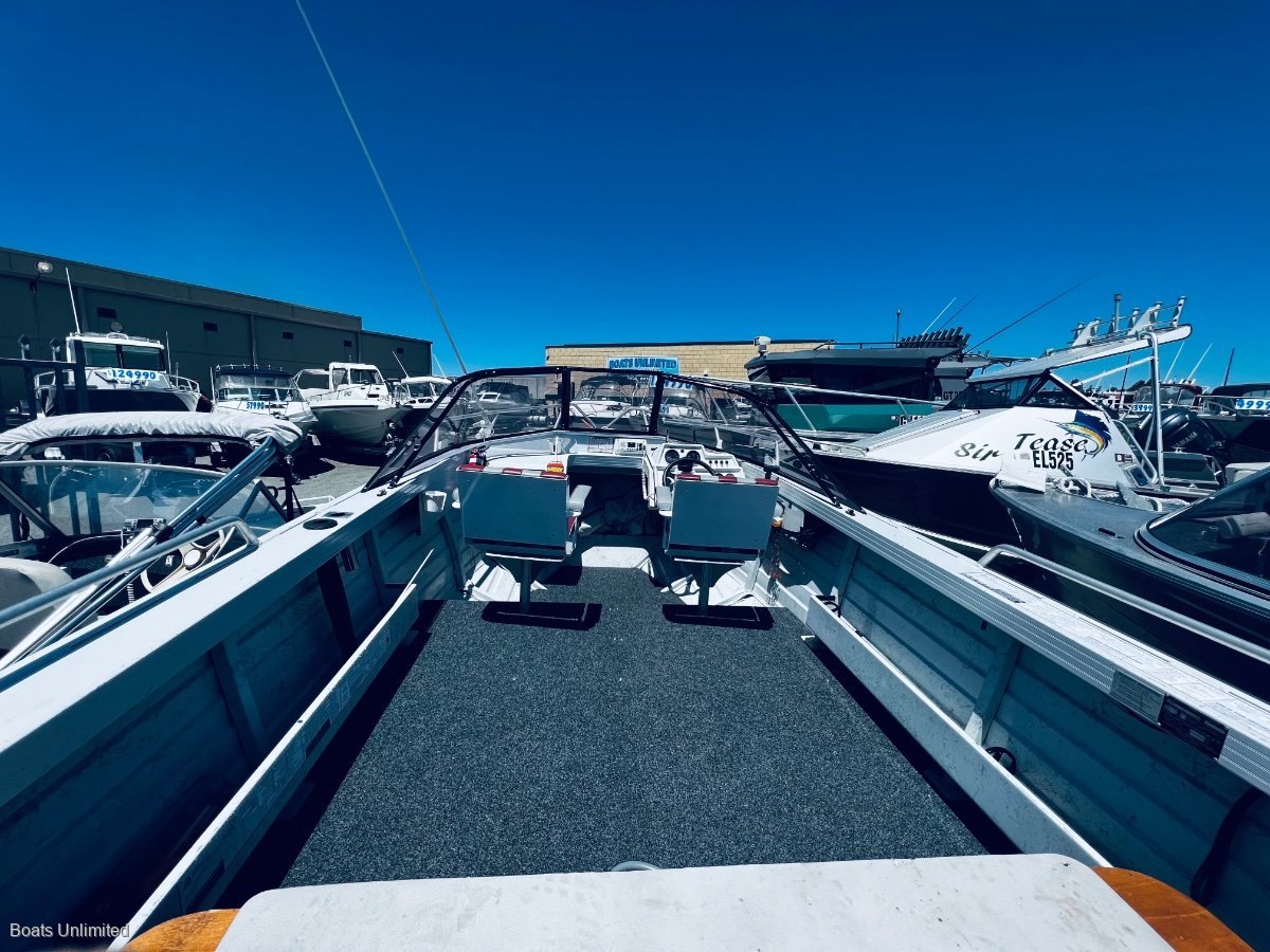 1996 QUINTREX 500 SEA BREEZE RUNBOUT - BTFD5243164 - BOATTRADER 1996 QUINTREX 500 SEA BREEZE RUNBOUT - BTFD5243164 - BOATTRADER