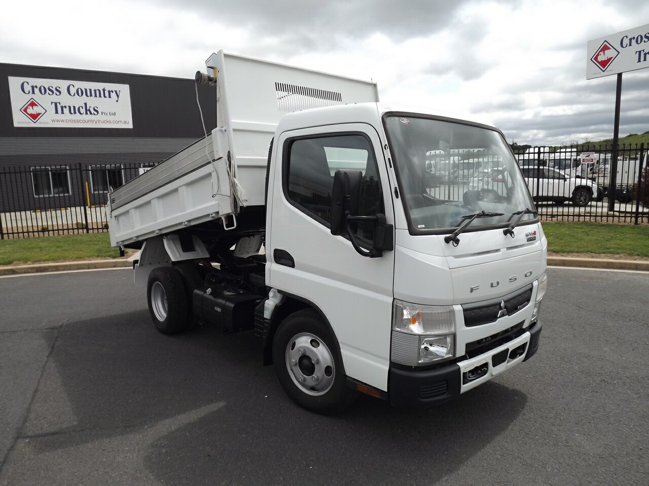 2023 MITSUBISHI FUSO CANTER 5 SP MANUAL 2D TIPPER TRUCK - JTFD5304506 - JUST TRUCKS