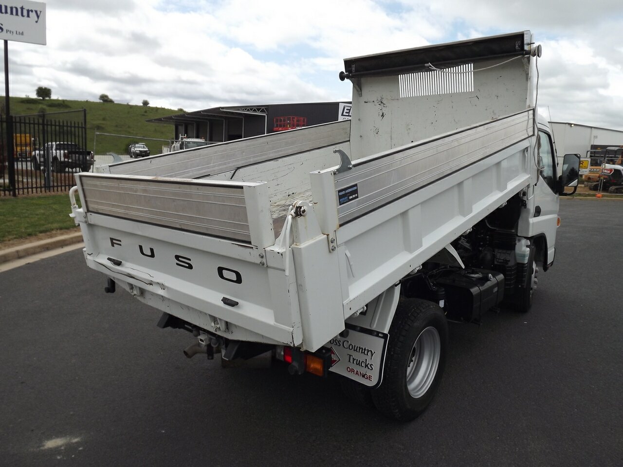 2023 MITSUBISHI FUSO CANTER 5 SP MANUAL 2D TIPPER TRUCK - JTFD5304506 - JUST TRUCKS