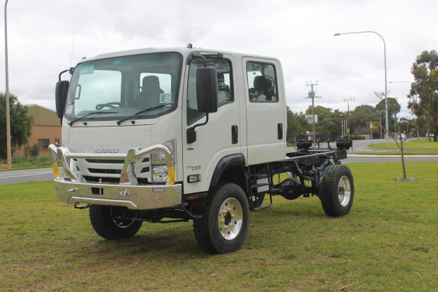 2021 ISUZU NPS 75/45-155 4X4 AMT CREW CAB CHASSIS - JACFD5220277 - JUST TRUCKS