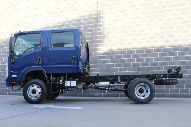 2021 ISUZU NPS 75/45-155 4X4 MANUAL CAB CHASSIS - JACFD5220279 - JUST TRUCKS