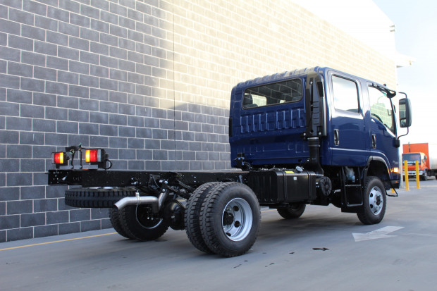 2021 ISUZU NPS 75/45-155 4X4 MANUAL CAB CHASSIS - JACFD5220279 - JUST TRUCKS