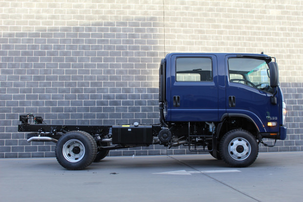 2021 ISUZU NPS 75/45-155 4X4 MANUAL CAB CHASSIS - JACFD5220279 - JUST TRUCKS