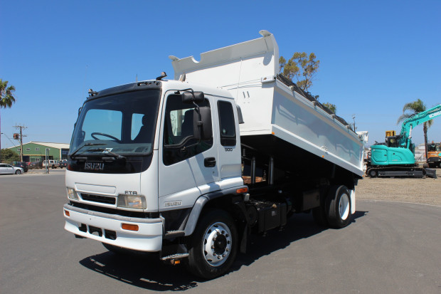 2005 ISUZU FTR900 MANUAL TIPPER - JTFD5319552 - JUST TRUCKS