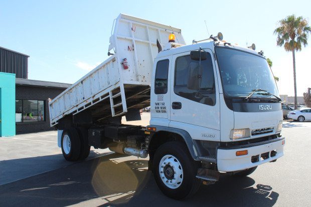 2005 ISUZU FVR950 MANUAL TIPPER - JTFD5328622 - JUST TRUCKS
