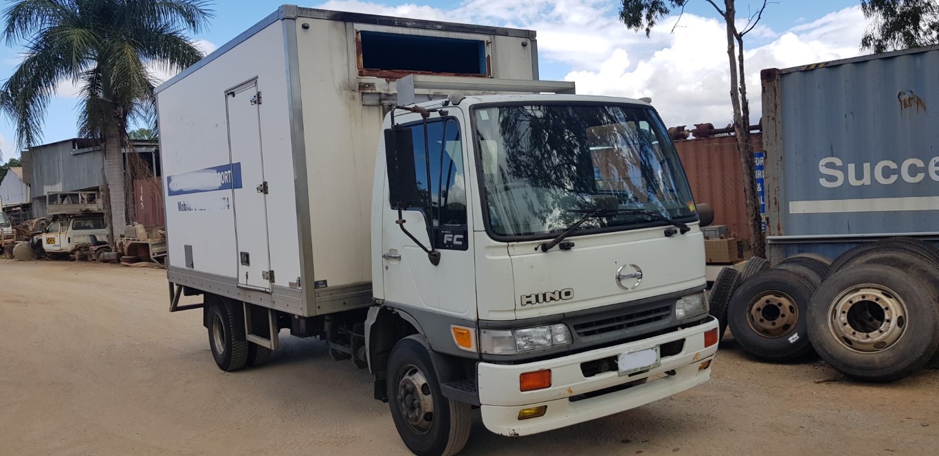 1999 HINO FC3J 5 SPEED MANUAL PANTECH - JTFD5037660 - JUST TRUCKS