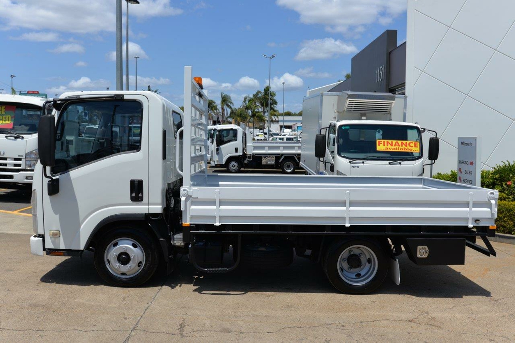 2010 ISUZU NLR 200 MANUAL TRAYTOP - JCFD5078742 - JUST TRUCKS