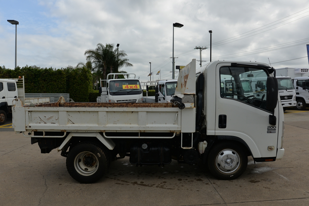 2010 ISUZU NLR 200 MANUAL TIPPER - JTFD5095604 - JUST TRUCKS