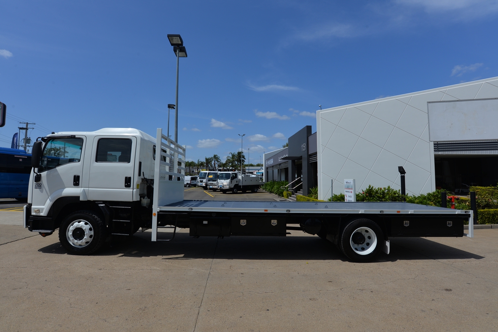 2009 ISUZU FTR 900 MANUAL DUAL CAB - JCFD5177682 - JUST TRUCKS