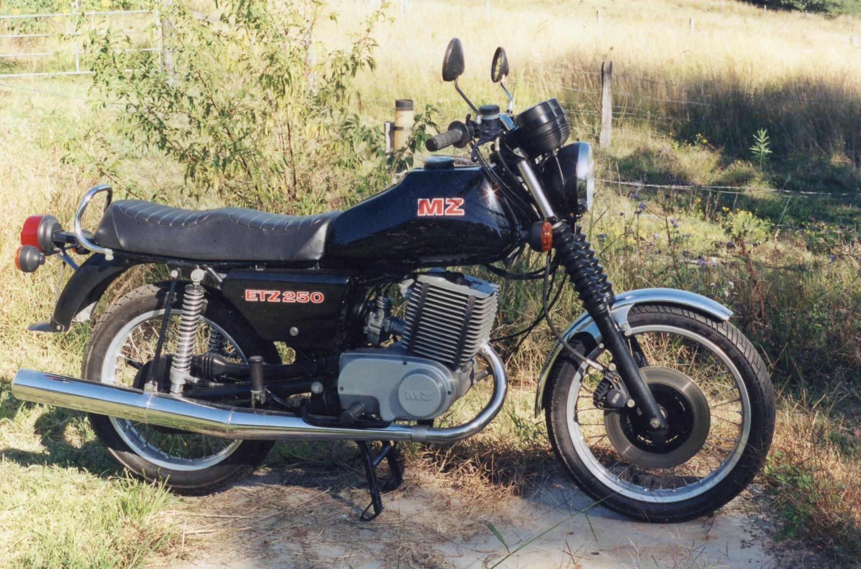 1985 MZ ETZ 250CC ENDURO - JBM5182541 - JUST BIKES