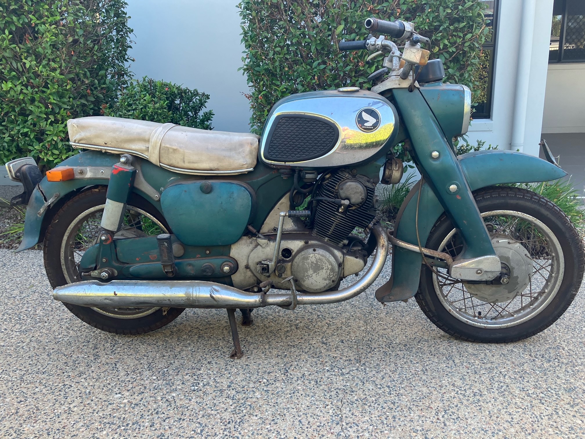 1963 HONDA C72 DREAM ROAD - JBW5255315 - JUST BIKES