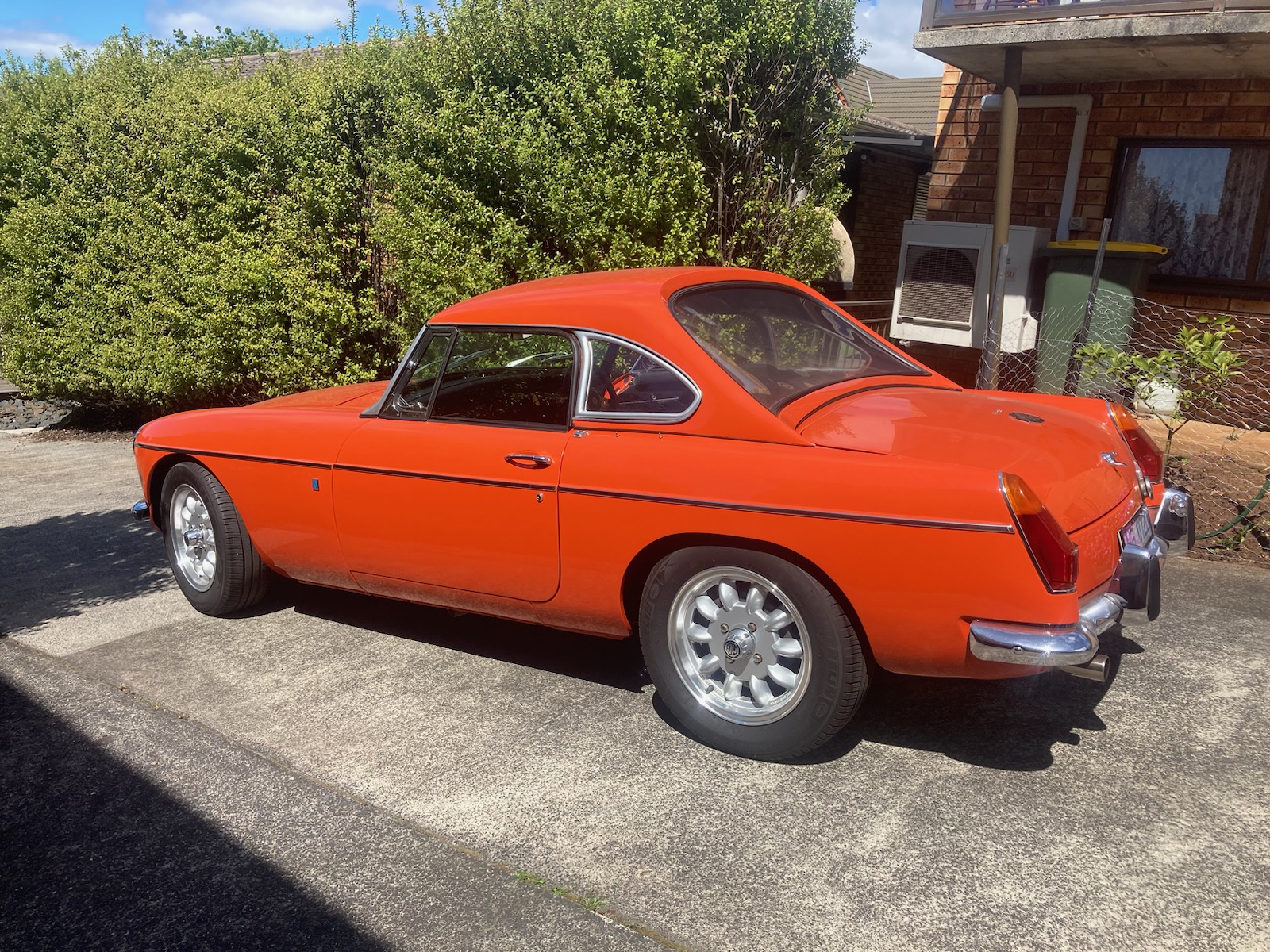 1972 M.G. MGB GT COUPE - JCW5284764 - JUST CARS