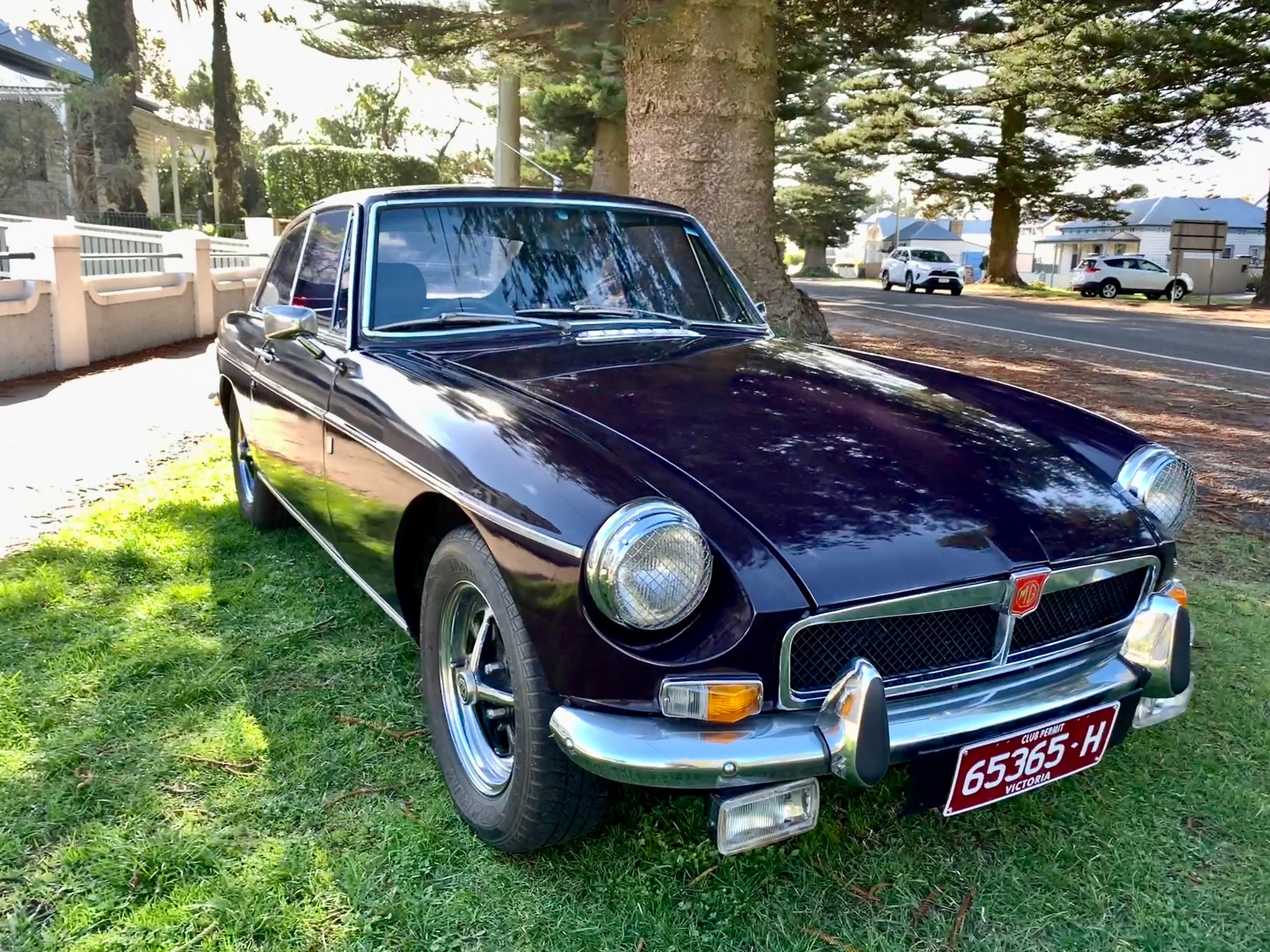 1972 M.G. MGB GT COUPE - JCW5304463 - JUST CARS