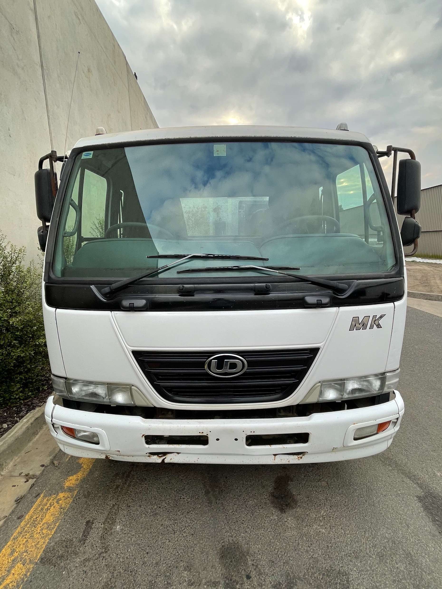 2009 NISSAN UD MK6 AUTOMATIC WASTE DISPOSAL - JFTFD5193180 - JUST 4X4S