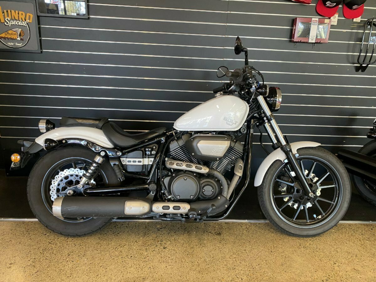 Yamaha bolt white store