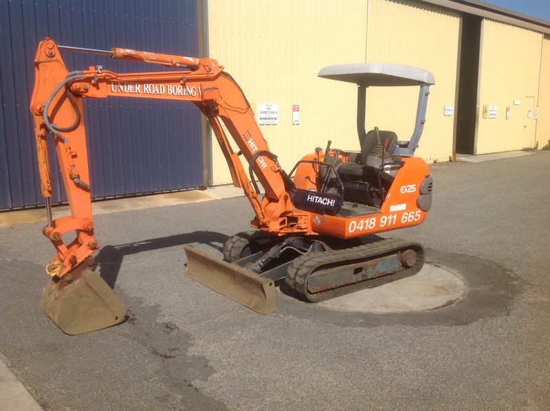 HITACHI EX-25 - JHW3704453 - JUST HEAVY EQUIPMENT