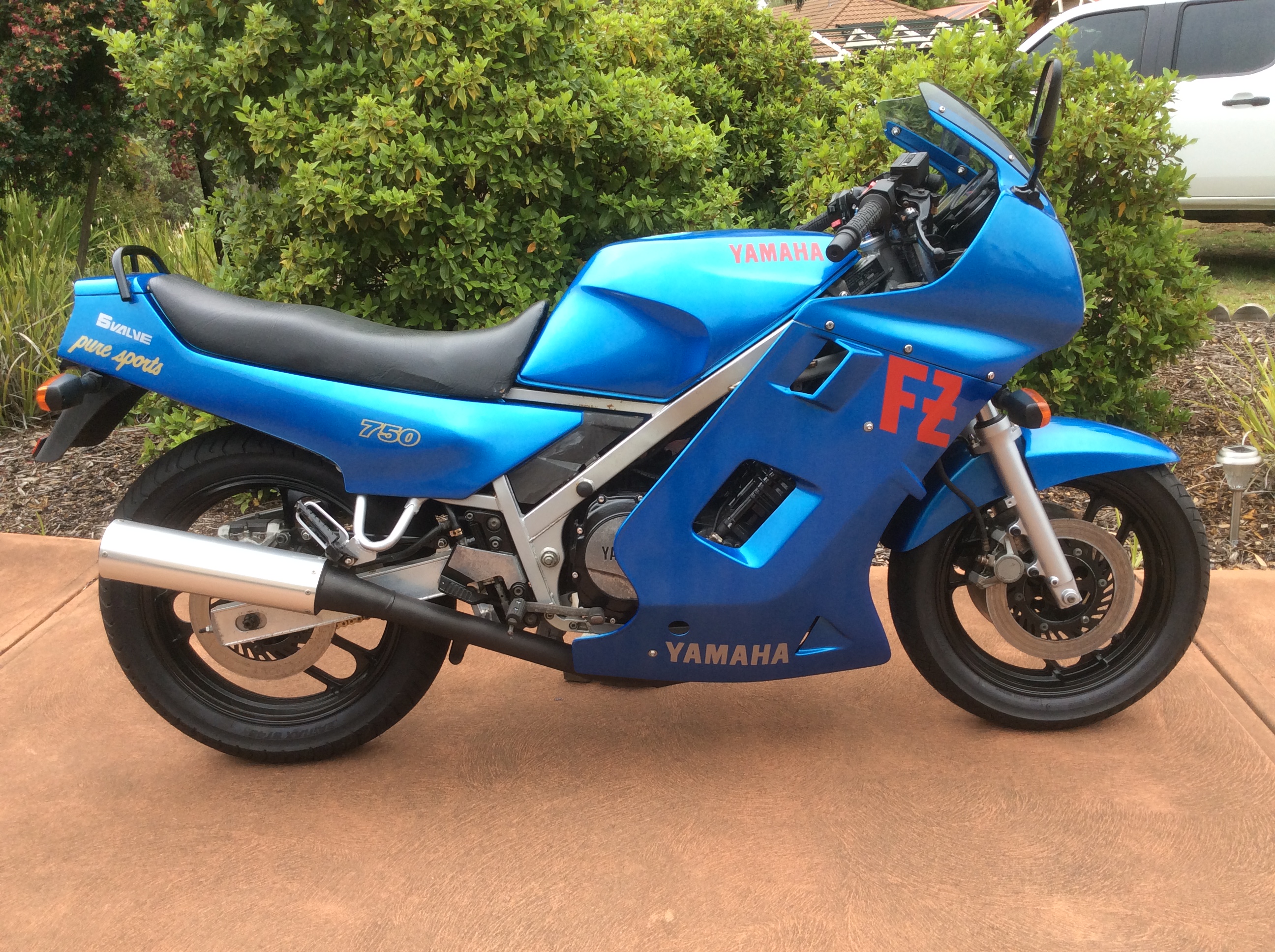 1986 YAMAHA FZ750 ROAD - JBW5040926 - JUST BIKES