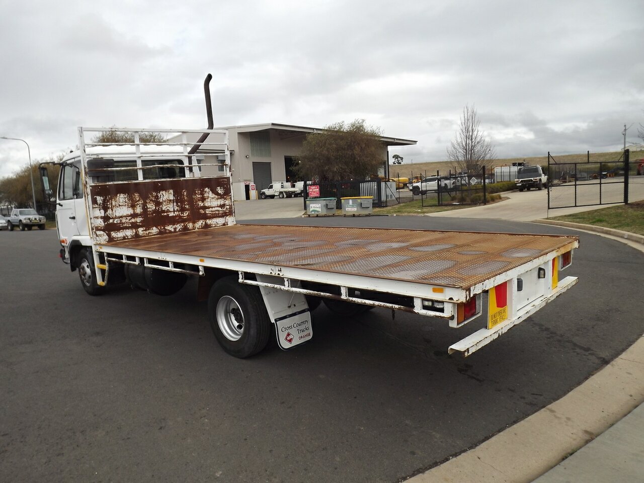 2002 NISSAN UD MK190 6 SP MANUAL 2D REFRIGERATED TRUCK - JTFD5279668 - JUST TRUCKS