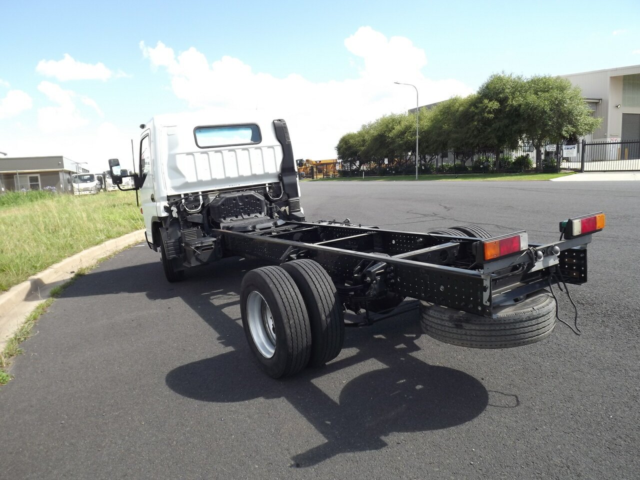 2016 MITSUBISHI FUSO CANTER 5 SP MANUAL 2D CAB CHASSIS - JTFD5285092 - JUST TRUCKS