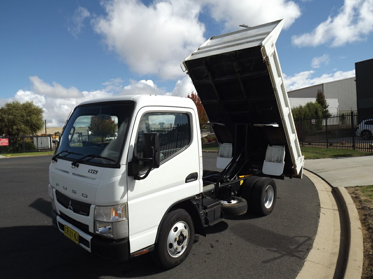2016 MITSUBISHI FUSO 515 CITY CAB 5 SP MANUAL 2D TIPPER - JTFD5299359 - JUST TRUCKS
