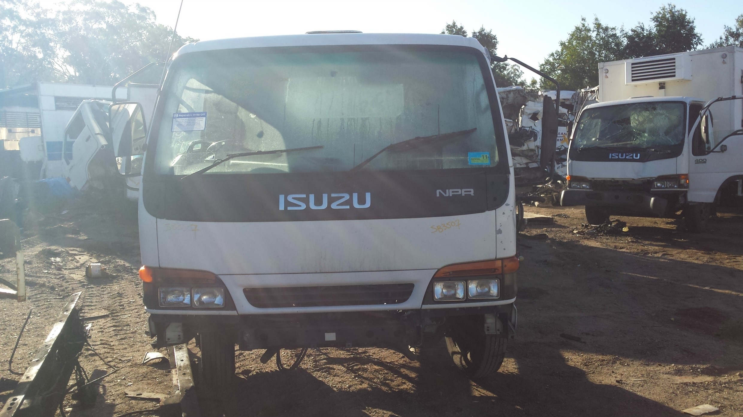 1999 ISUZU NPR REFRIGERATED TRUCK - JTFD4038415 - JUST TRUCKS