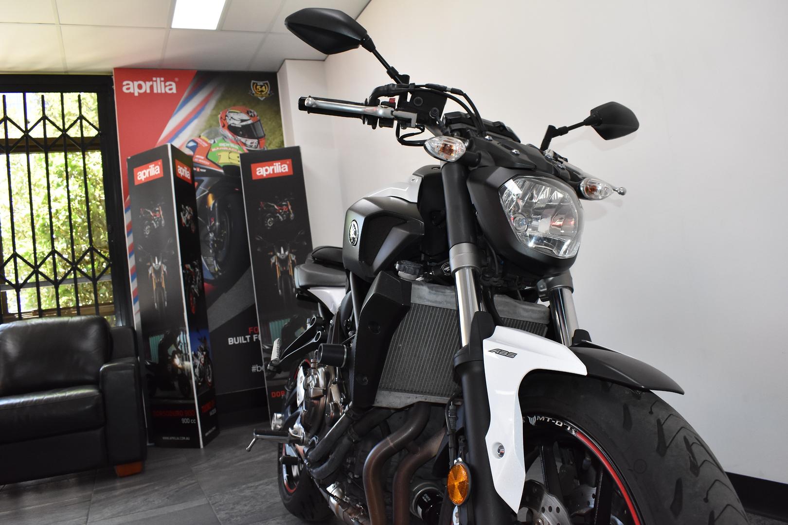 2017 YAMAHA MT-07 LAMS ROAD - JBFD5245131 - JUST BIKES