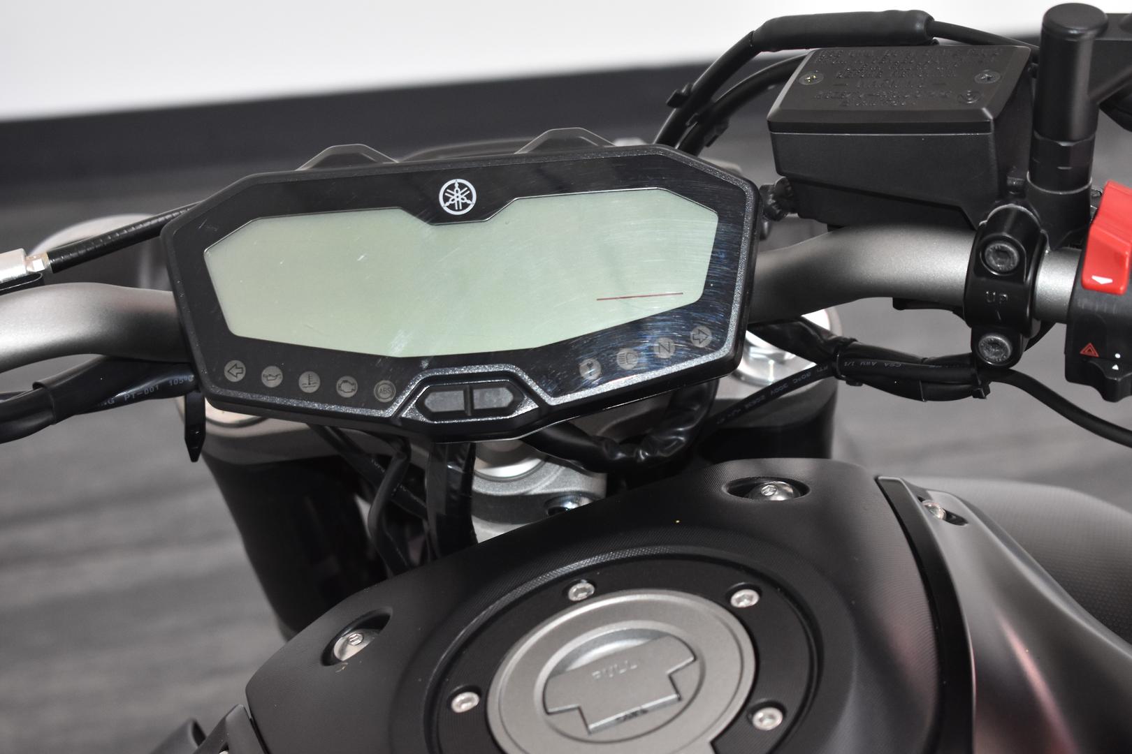 2017 YAMAHA MT-07 LAMS ROAD - JBFD5271068 - JUST BIKES