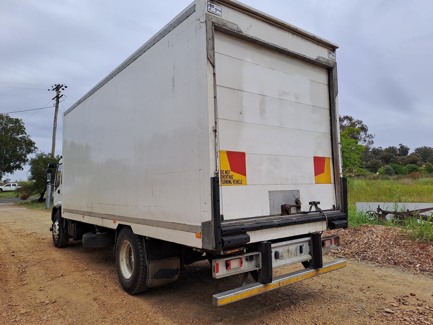 2007 ISUZU F SERIES FVR 950 REFRIGERATED TRUCK - JTFD5245429 - JUST TRUCKS