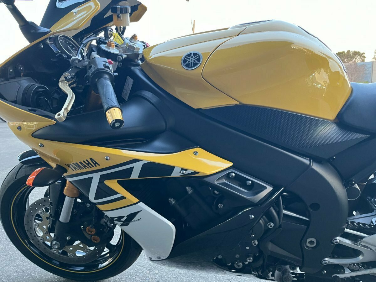 2006 YAMAHA YZF-R1 50TH ANNIVERSARY SPORTS - JBFD5311116 - JUST BIKES