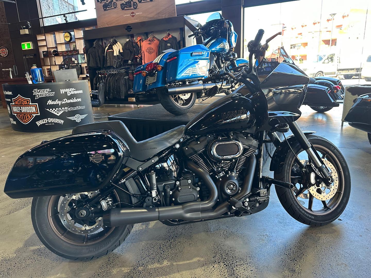 2022 HARLEY-DAVIDSON LOW RIDER ST 117 (FXLRST) CRUISER - JBFD5262631 - JUST BIKES