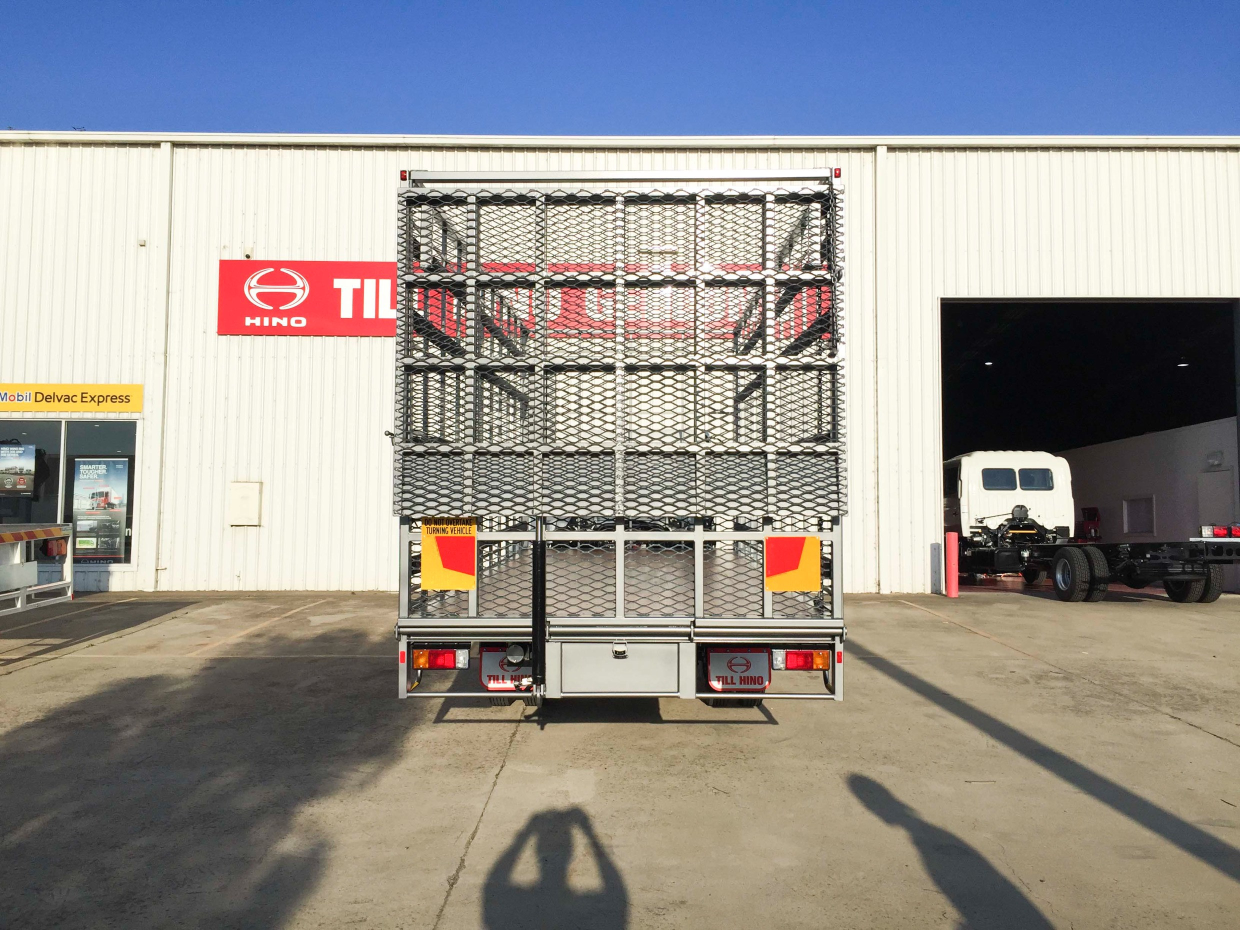 2022 HINO 921- 300 SERIES AUTOMATIC TRAY - JTFD5220535 - JUST TRUCKS