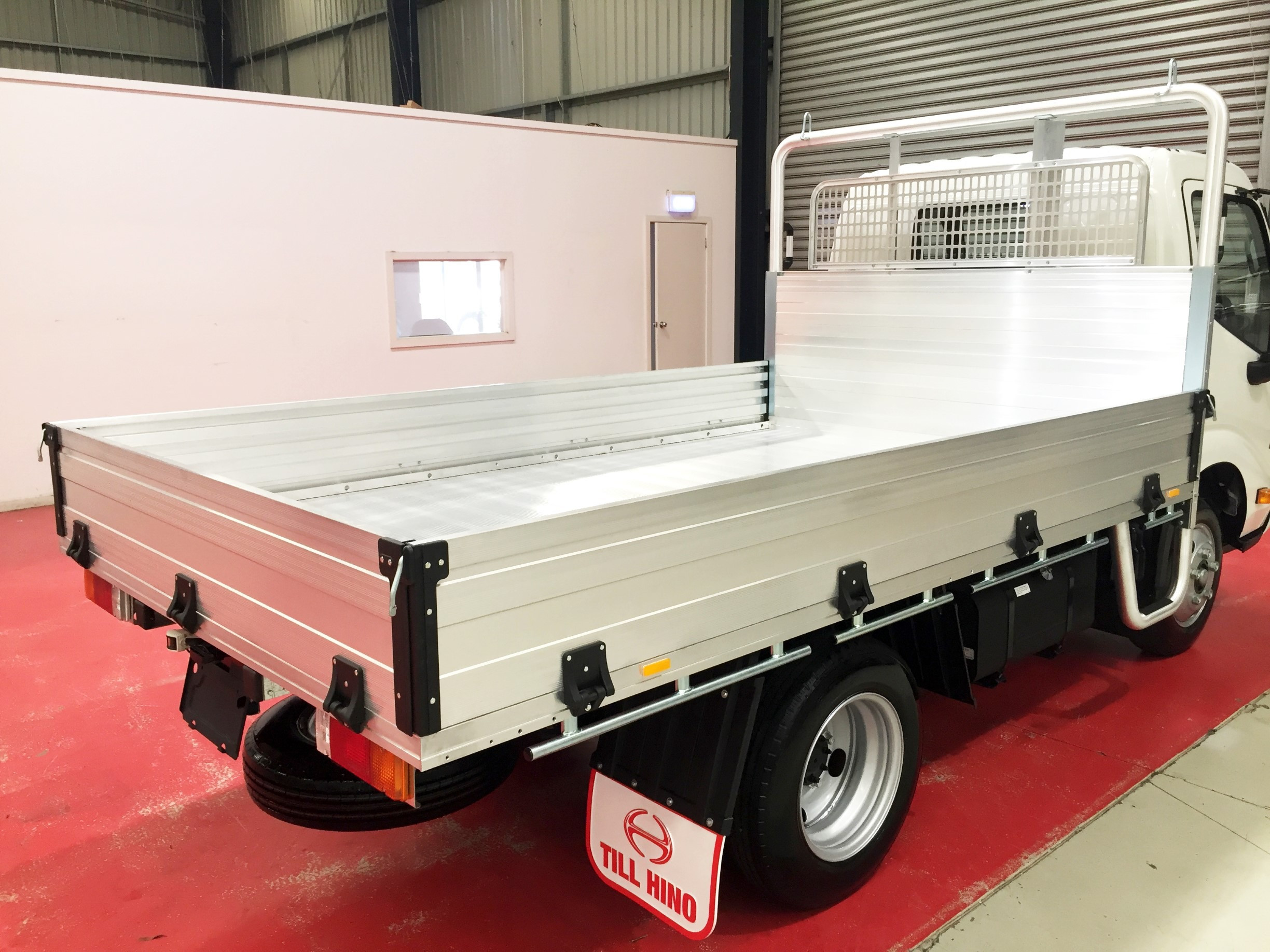 2022 HINO 616 - 300 SERIES AUTOMATIC TRAY - JTFD5220691 - JUST TRUCKS