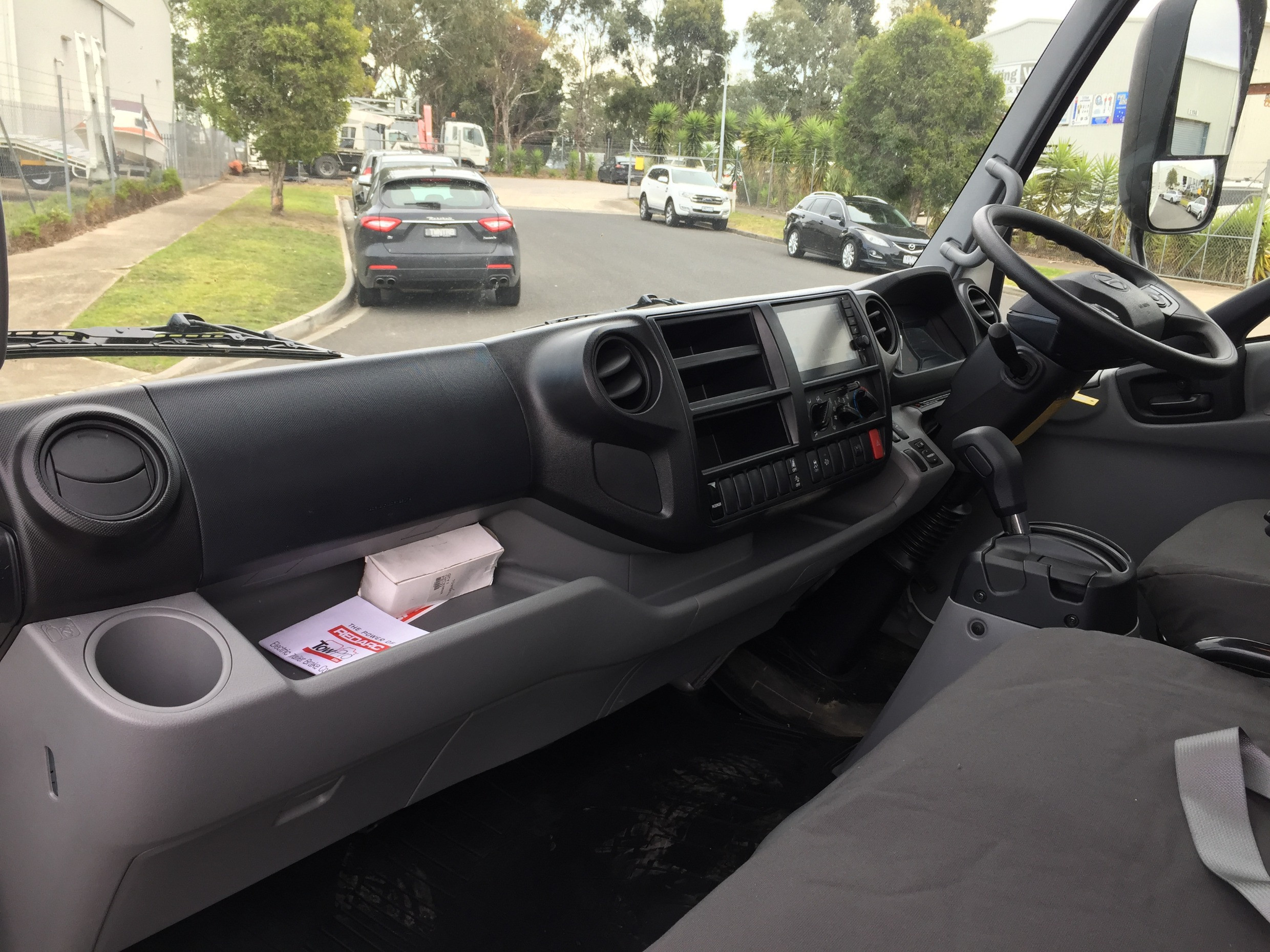 2022 HINO 721 - 300 SERIES AUTOMATIC TRAY - JTFD5220686 - JUST TRUCKS