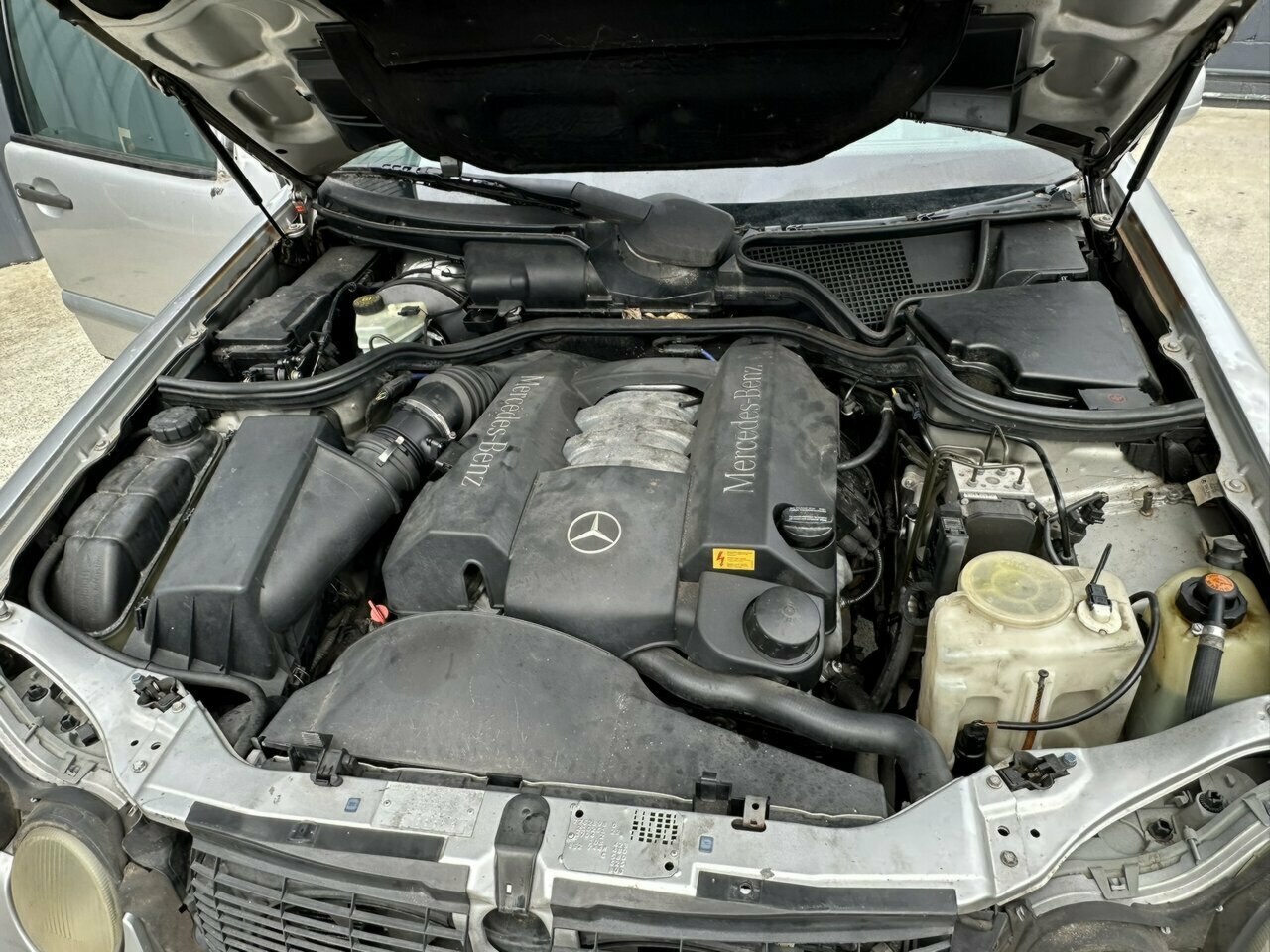 1998 MERCEDES-BENZ E240 W210 T CLASSIC 5 SP AUTOMATIC 4D - JAFFD5281651 - JUST CARS