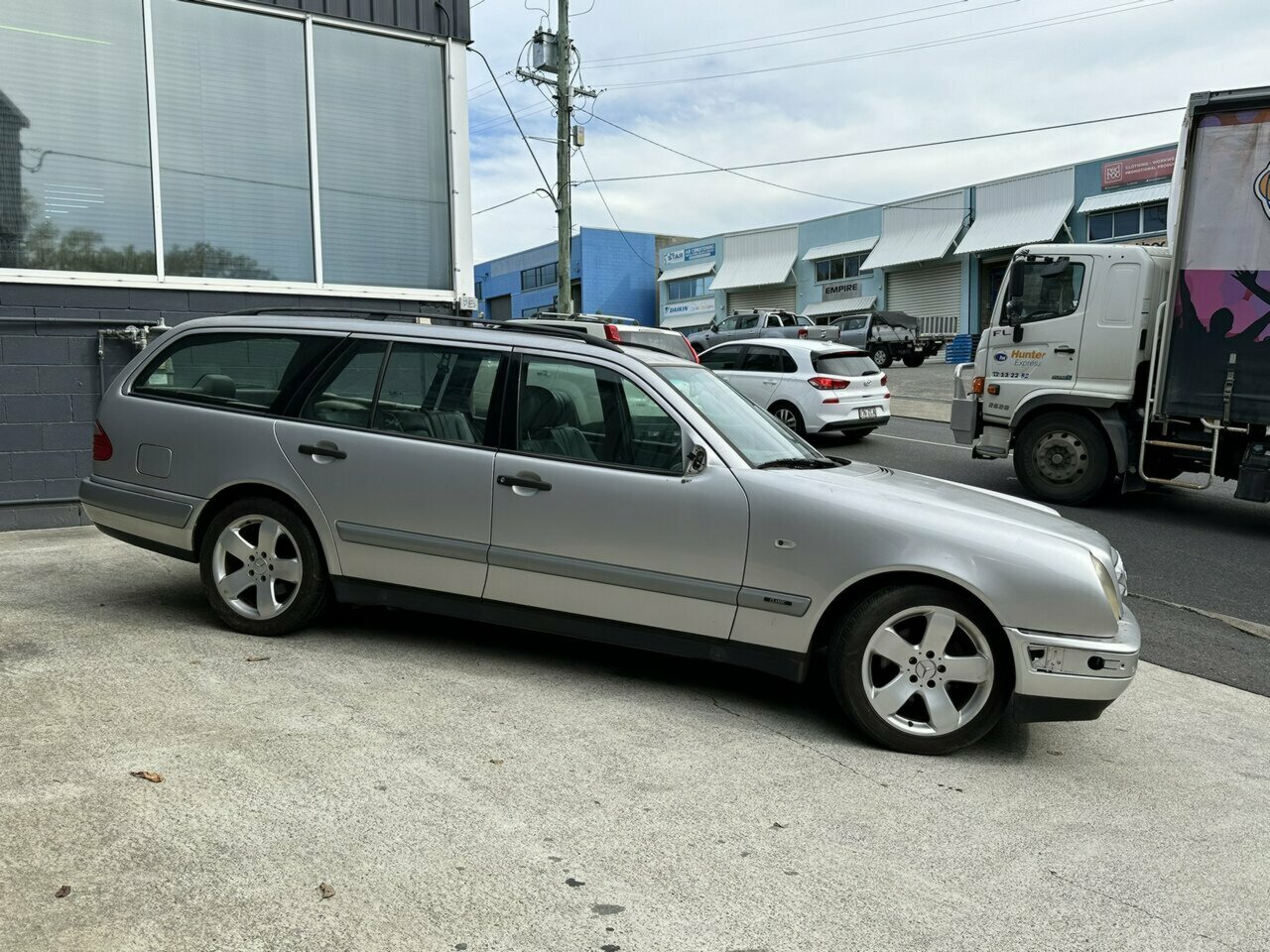1998 MERCEDES-BENZ E240 W210 T CLASSIC 5 SP AUTOMATIC 4D - JAFFD5281651 - JUST CARS