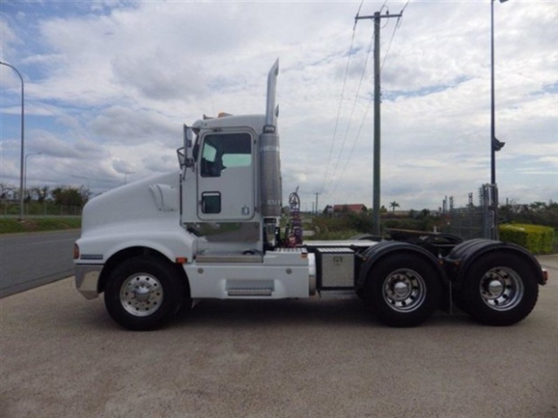 2005 KENWORTH T604 T604 TRUCK - JTFD3681841 - JUST TRUCKS