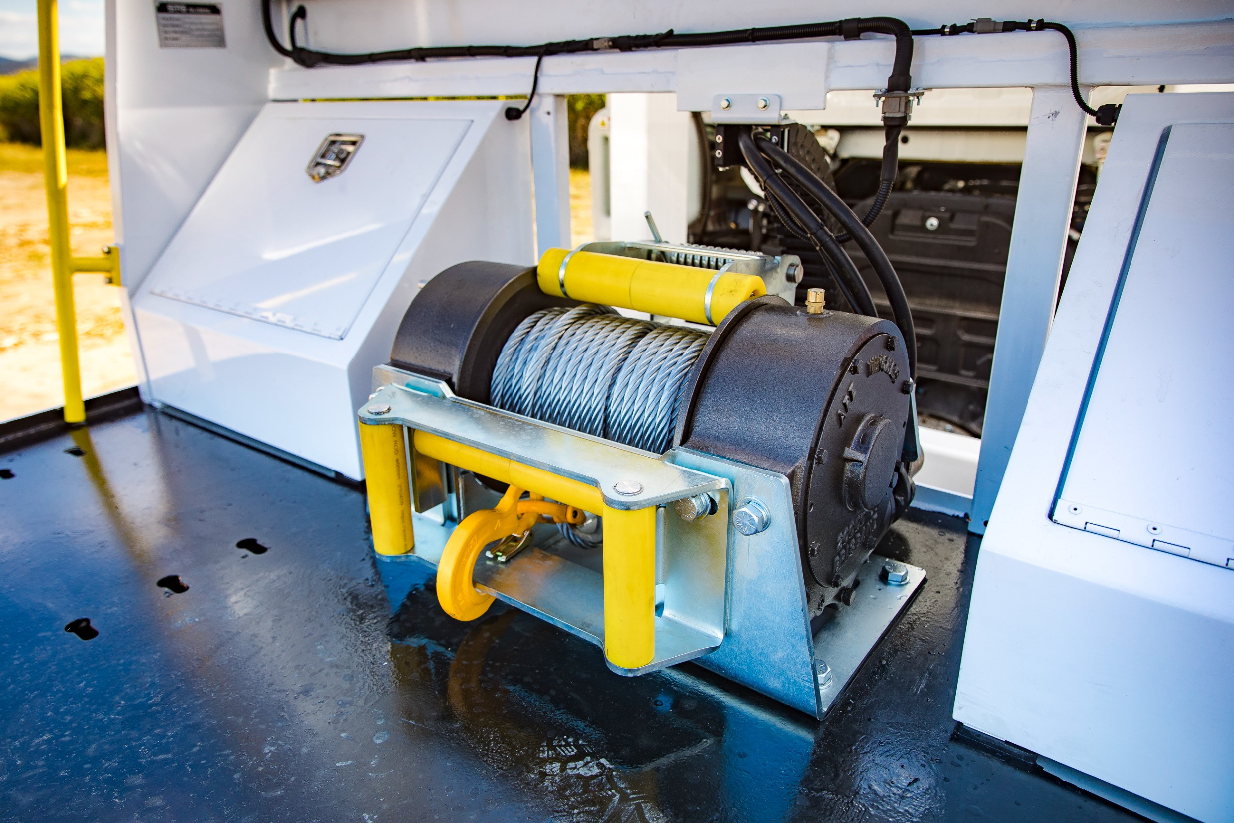 2024 ISUZU FYJ 300-350 8X4 9.2M AUTOMATIC TILT TRAY TRUCK - JTHFD5296658 - JUST TRUCKS