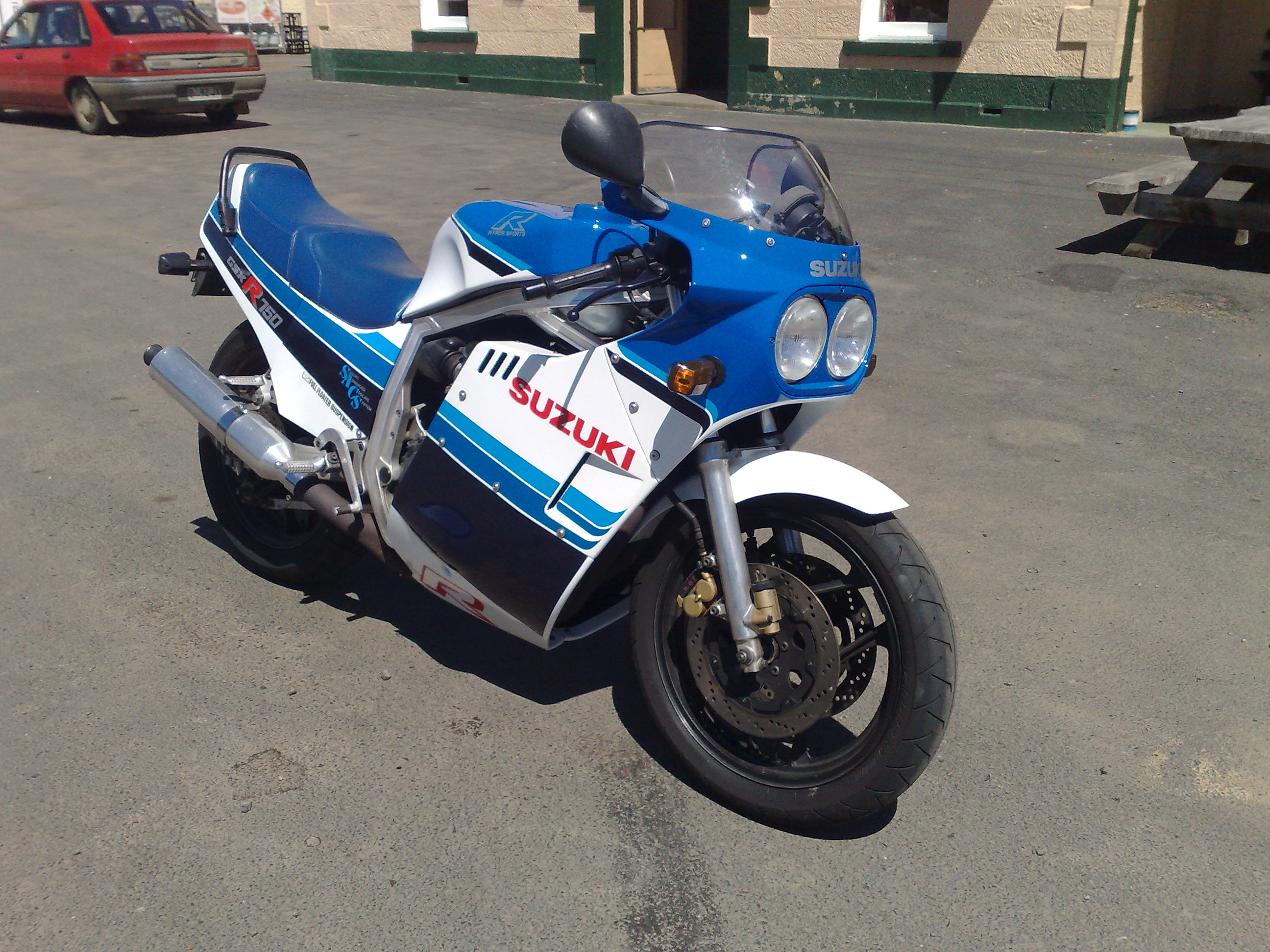 1985 SUZUKI GSX-R750 SPORTS - JBW5197925 - JUST BIKES