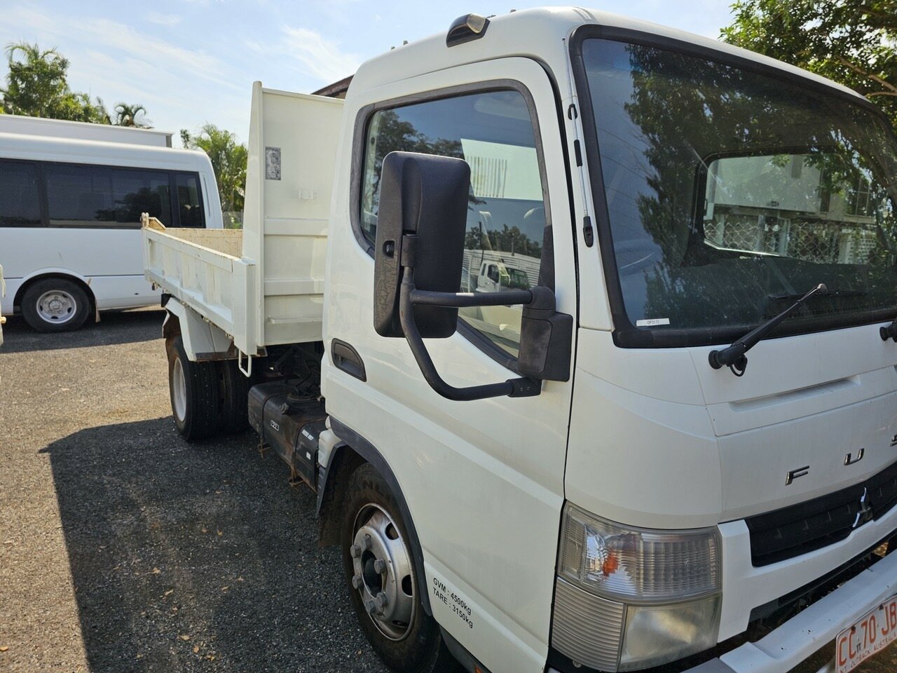 2012 FUSO CANTER 715 5 SP MANUAL 2D TIPPER TRUCK - JTFD5261820 - JUST TRUCKS