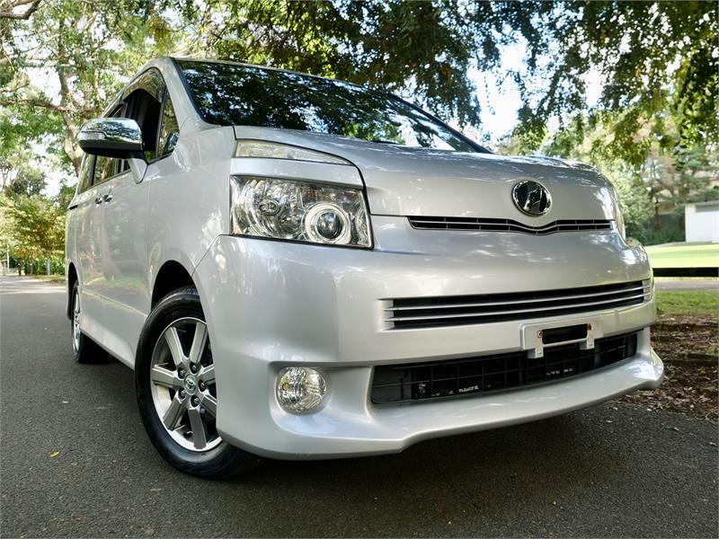 2008 TOYOTA VOXY 4WD 8 SEATER 4WD PREMIUM AUTOMATIC CAMPER - JCFD5251246 - JUST 4X4S