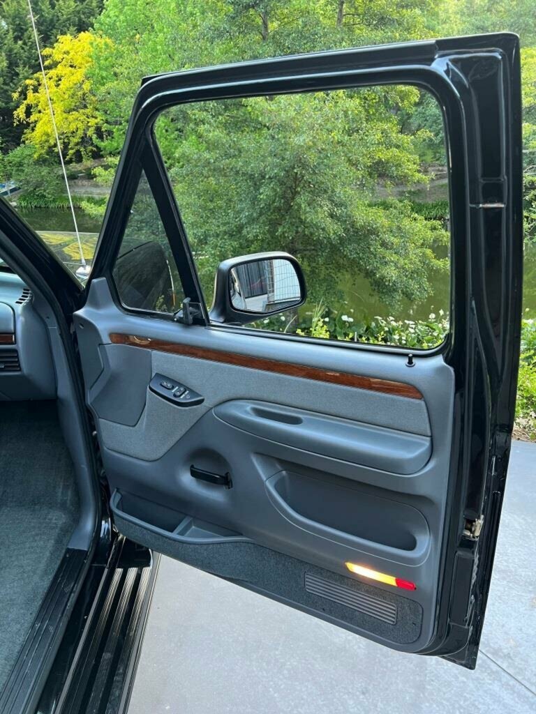 1993 FORD F150 FLARESIDE 4 SP AUTOMATIC 2D UTILITY - JACFD5280147 - JUST CARS