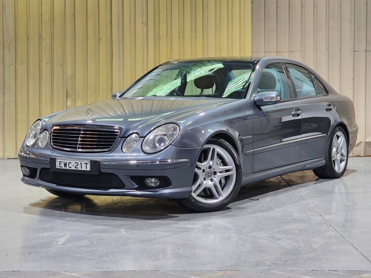 2005 MERCEDES-BENZ E55 W211 AMG 5 SP AUTOMATIC 2D SEDAN - JACFD5245651 - JUST CARS