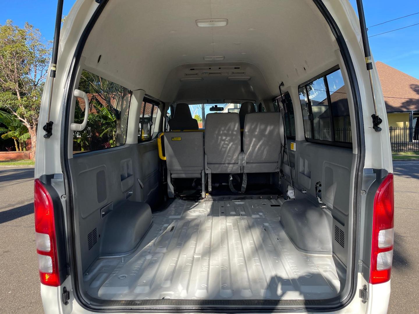 2009 TOYOTA HIACE KDH206 DX LWB AUTO 4WD VAN - JACFD5258892 - JUST 4X4S