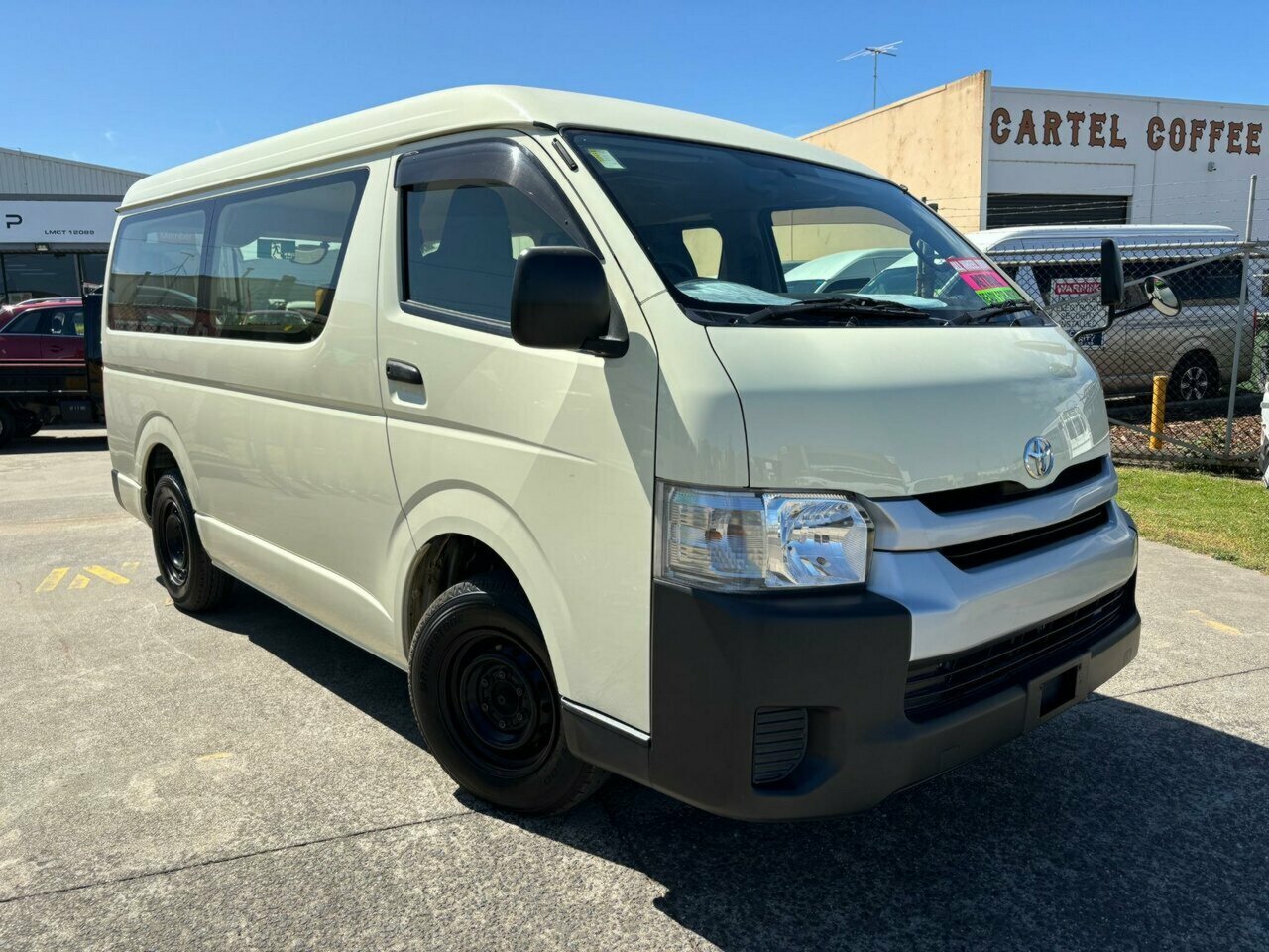 2015 TOYOTA HIACE 4WD AUTOMATIC 4D VAN - JACFD5297193 - JUST 4X4S