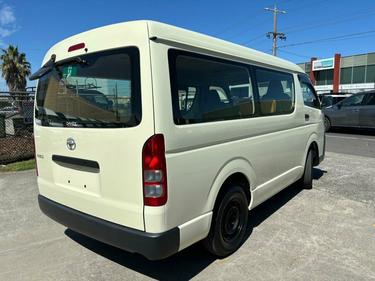 2015 TOYOTA HIACE 4WD AUTOMATIC 4D VAN - JACFD5297193 - JUST 4X4S