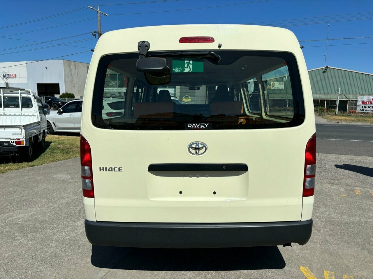 2015 TOYOTA HIACE 4WD AUTOMATIC 4D VAN - JACFD5297193 - JUST 4X4S