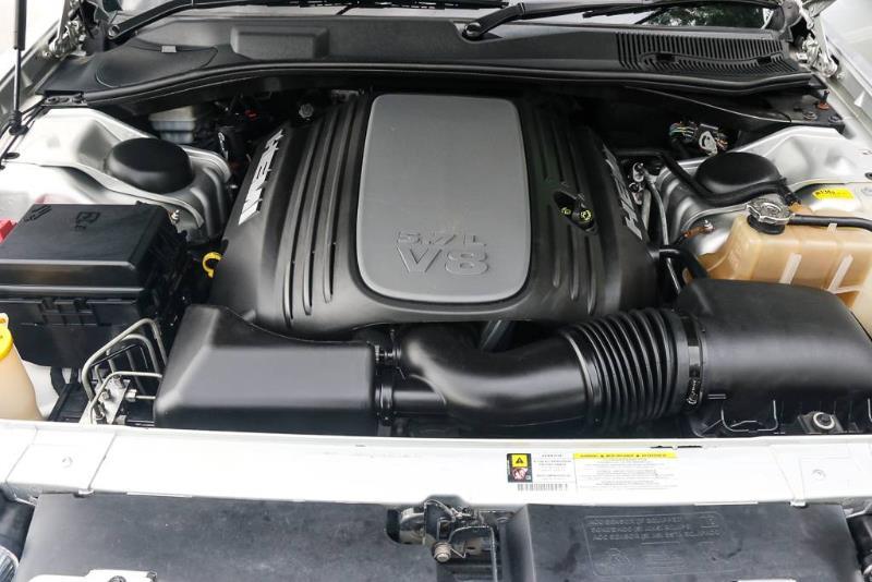 2011 CHRYSLER 300C HEMI - JFFD3759223 - JUST CARS