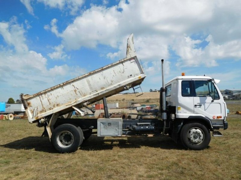 2001 NISSAN UD PK220 - JTFD3825365 - JUST TRUCKS