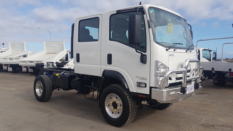 2017 ISUZU NPS 75/45-155 (4X4) - JTFD4025159 - JUST TRUCKS