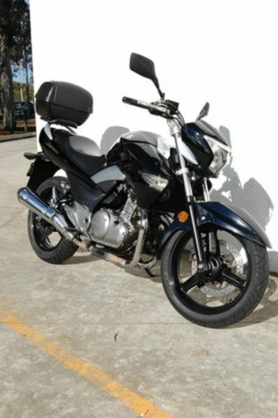 2013 SUZUKI 250CC INAZUMA 250 (GW250) L3 - JBFD3897596 - JUST BIKES